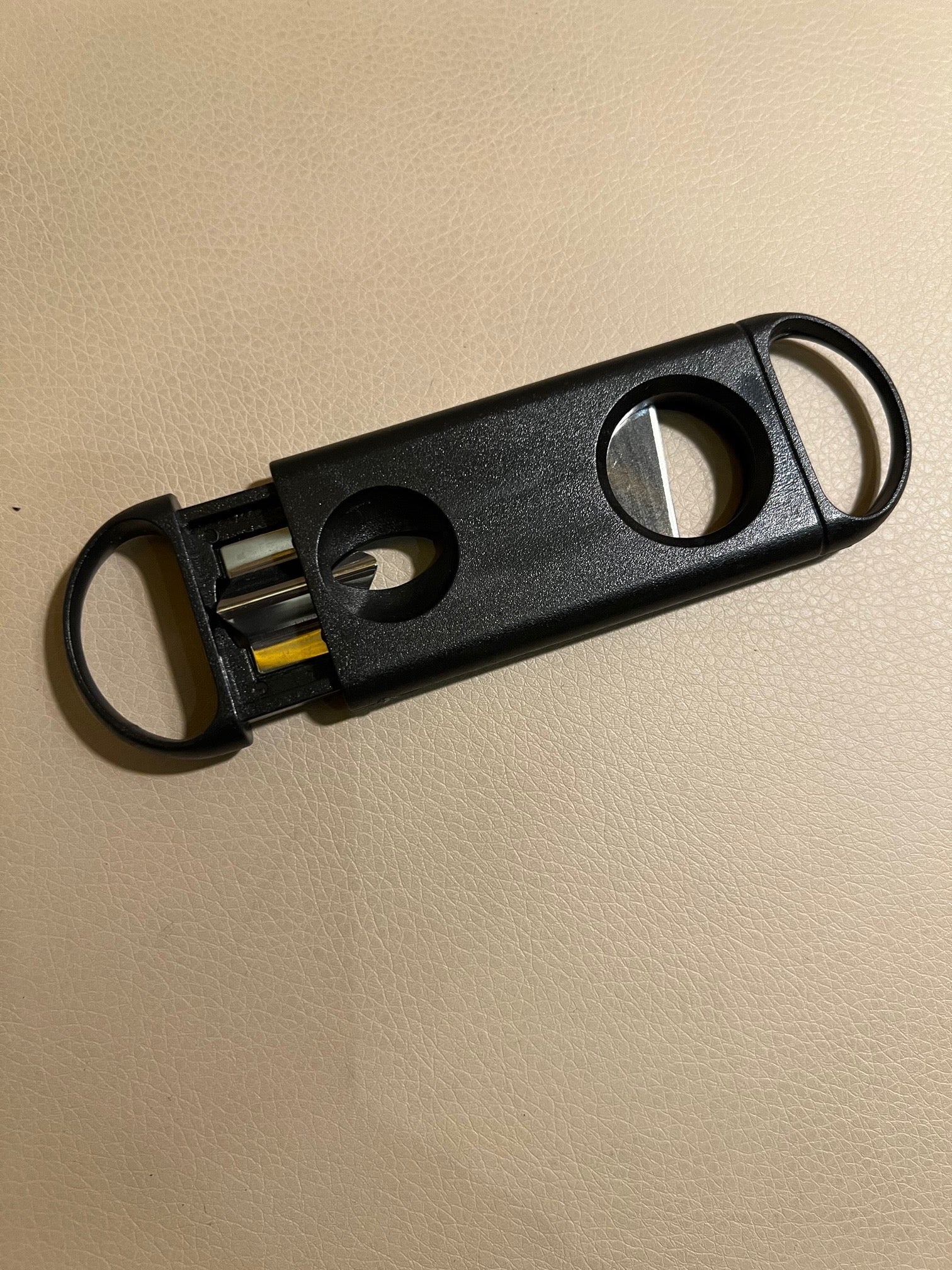 Dual Cutter – Black Box Cigar Club